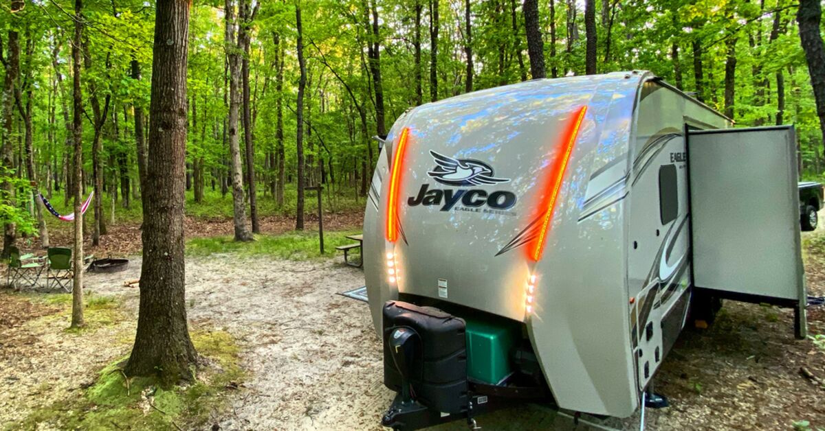 7 Great Tips for RV Camping Close to Home | Go RVing